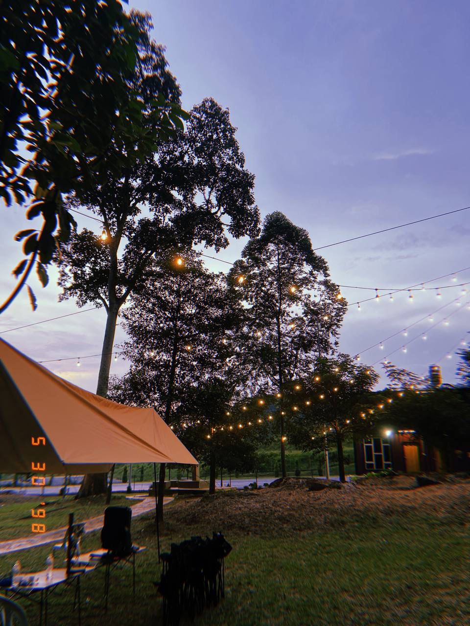 Ujana Escape - Scholars Suites